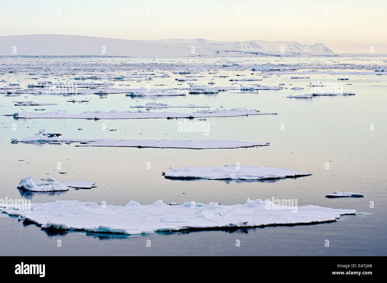 Sun reflection off the water hi-res stock photography and images - Alamy