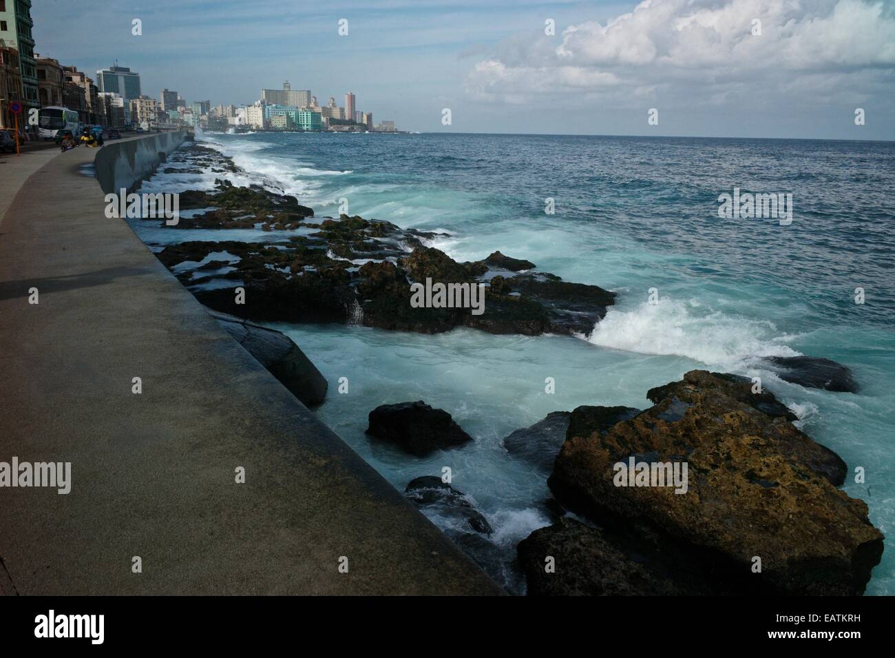 Havana skyline and El Malecon Stock Photo - Alamy