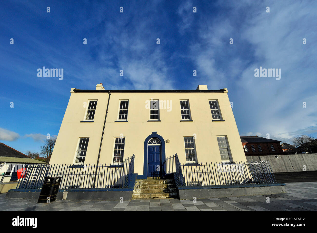 Architecture army barracks building hi-res stock photography and images ...