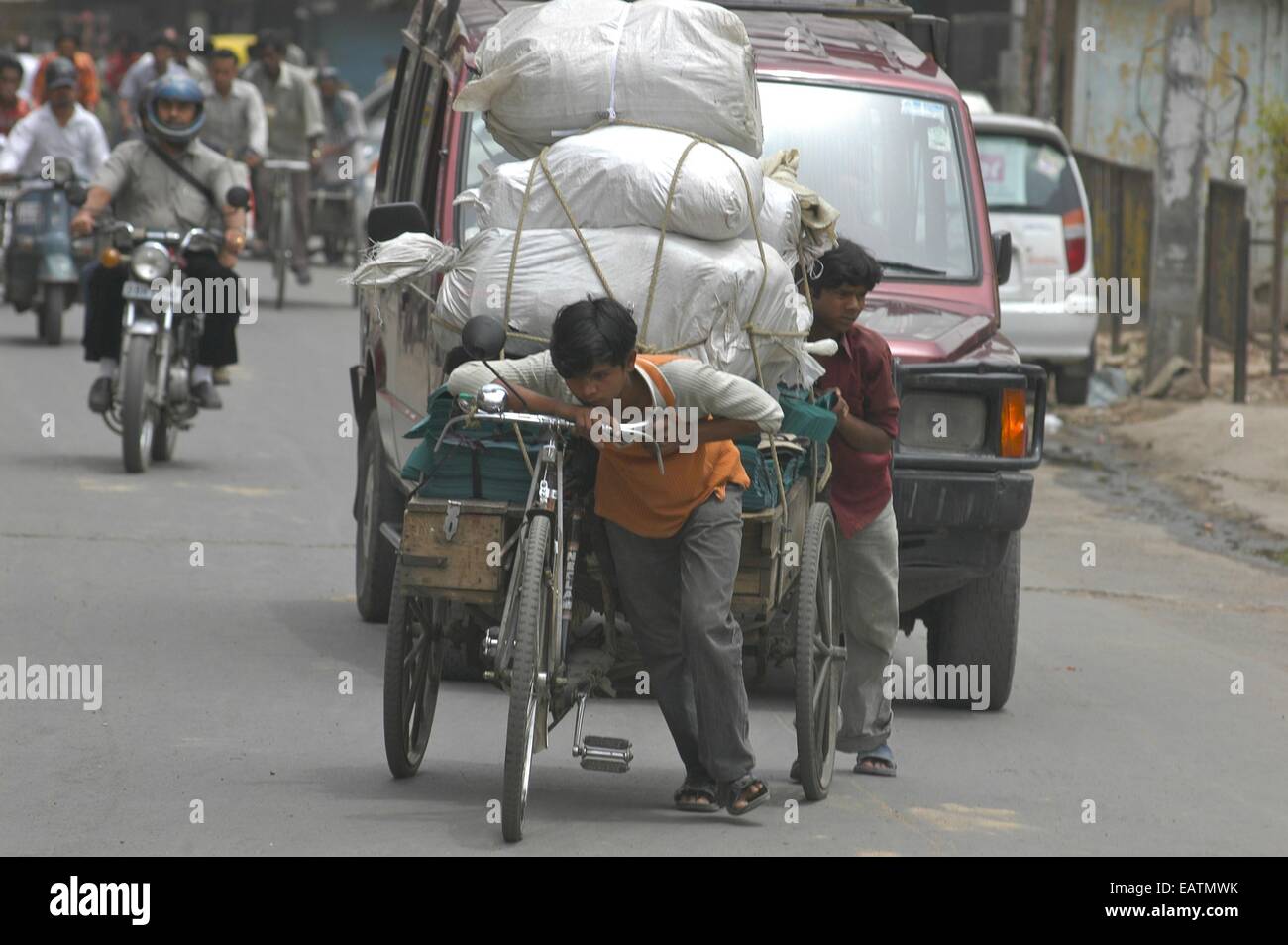 Pushing A Heavy Load High Resolution Stock Photography and Images - Alamy