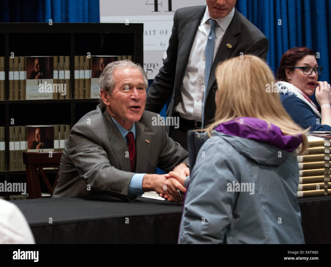 George bush with father hi-res stock photography and images - Alamy