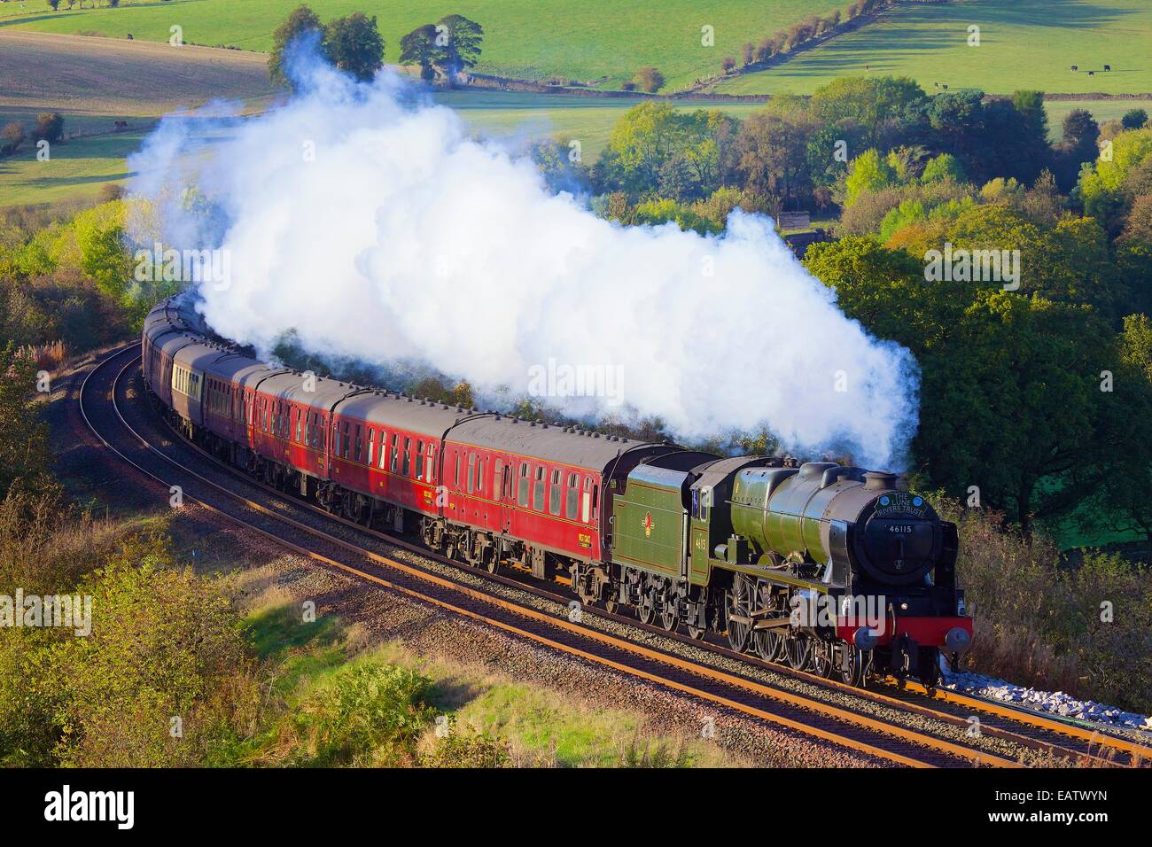 Steam locomotive LMS Royal Scot Class 46115 Scots Guardsman near Low ...