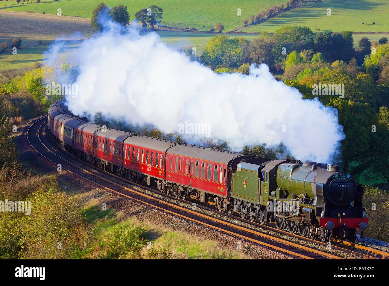 Steam locomotive LMS Royal Scot Class 46115 Scots Guardsman near Low ...