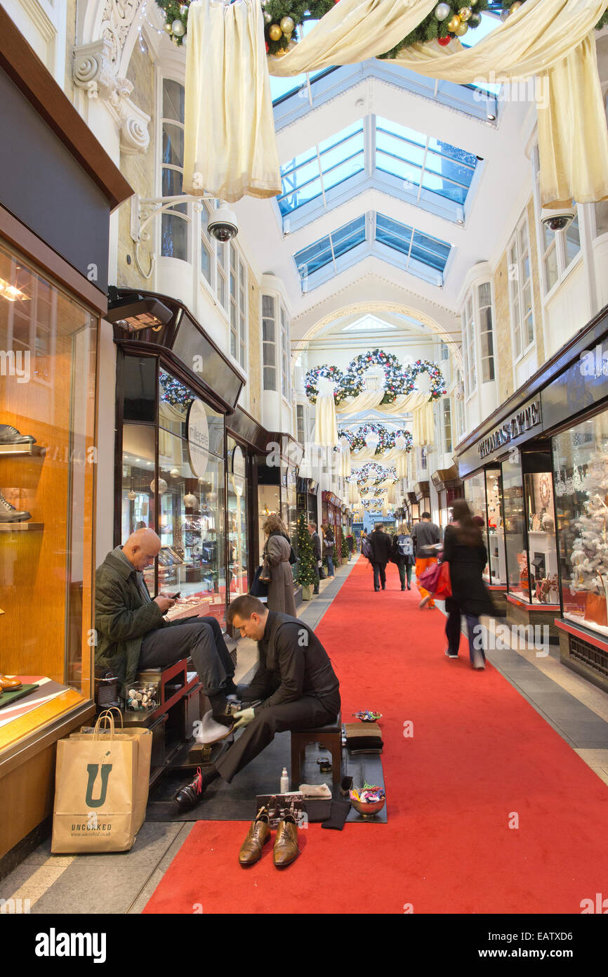Burlington arcade in mayfair hi-res stock photography and images - Alamy