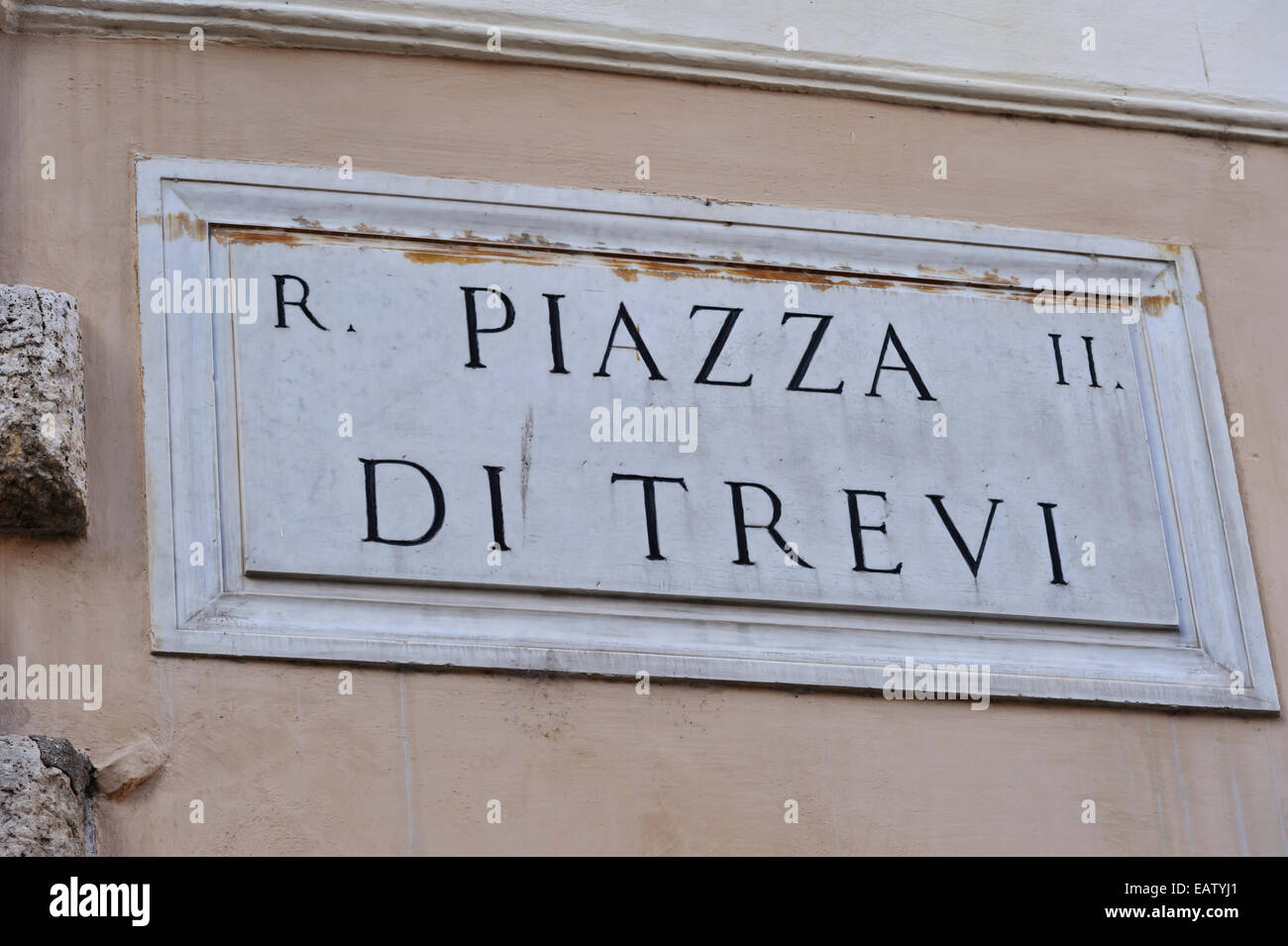 Road sign rome hi-res stock photography and images - Alamy
