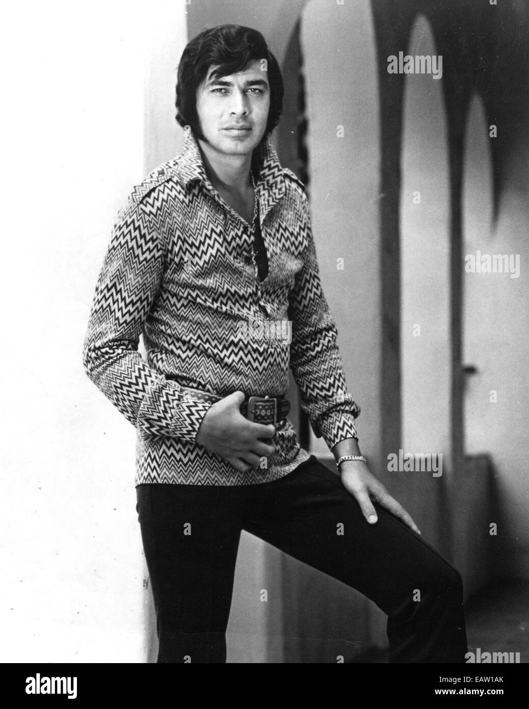 ENGELBERT HUMPERDINCK Promotional photo of UK pop singer about 1970 ...
