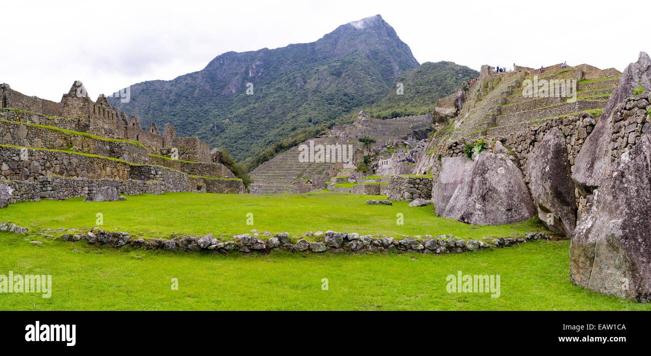 Back side view of machu picchu hi-res stock photography and images - Alamy