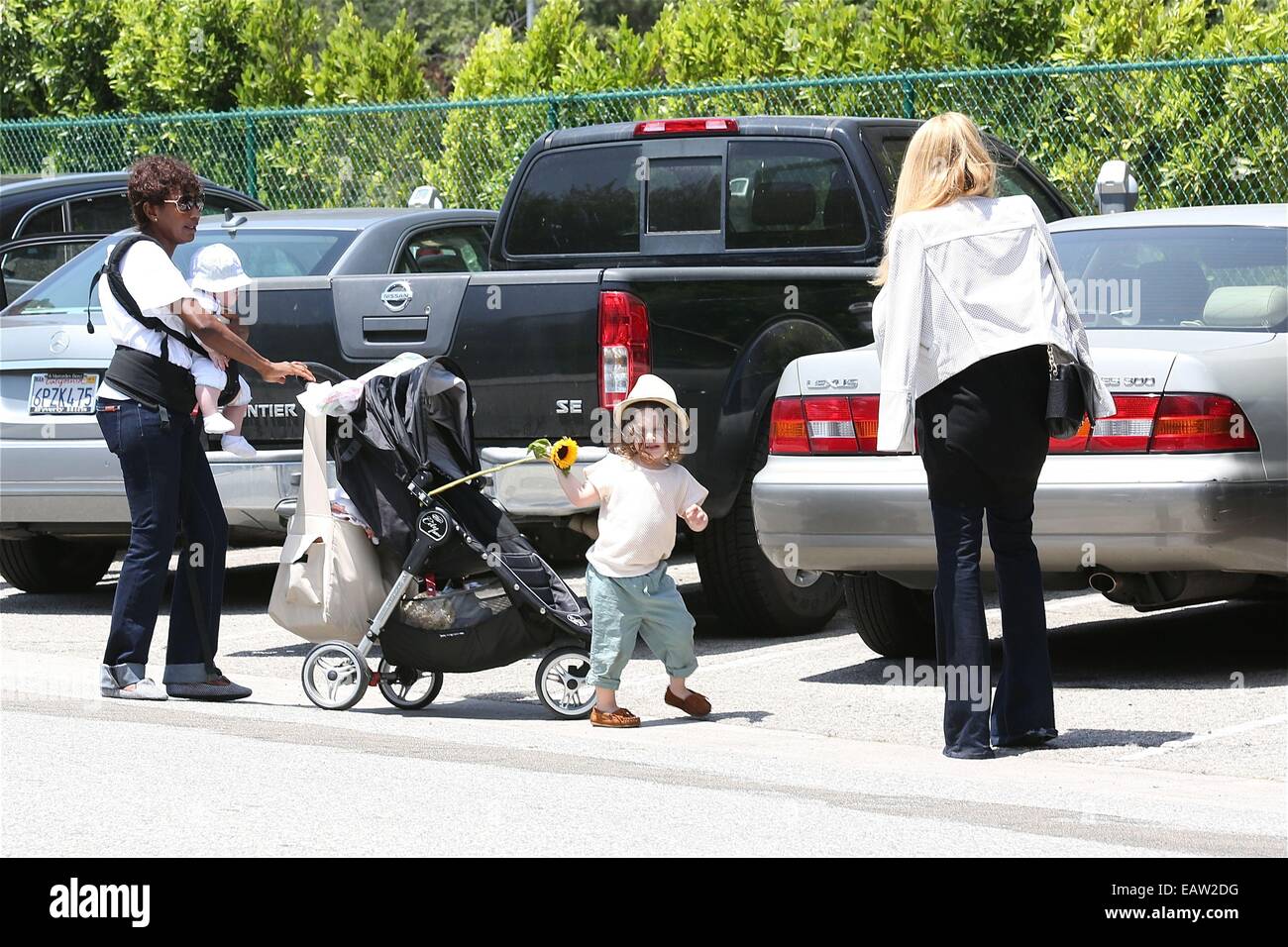 Rachel Zoe and sons Kaius and Skylar at Farmers Market in beverly Hills ...