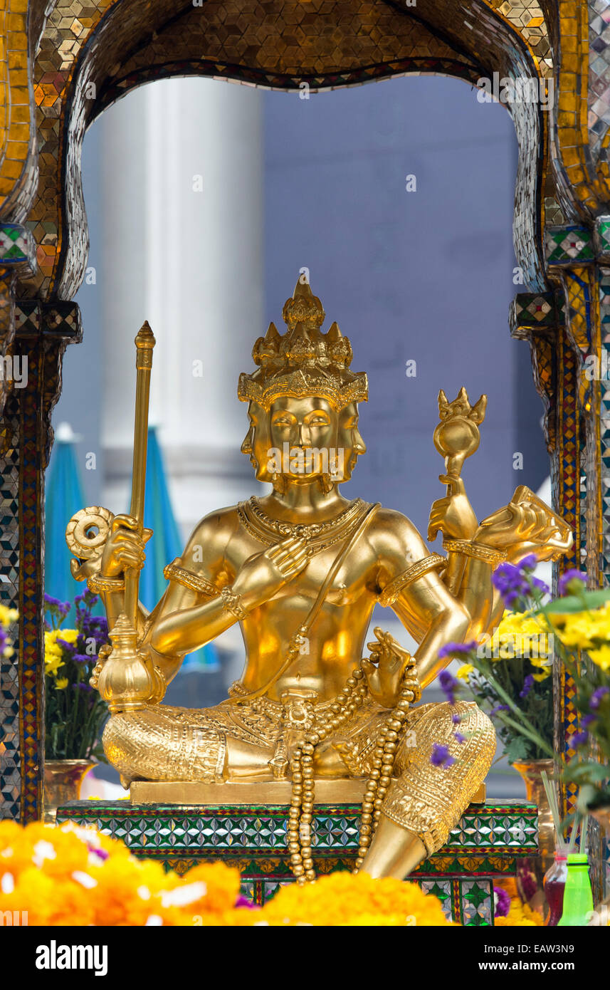 Erawan shrine bangkok hi-res stock photography and images - Alamy