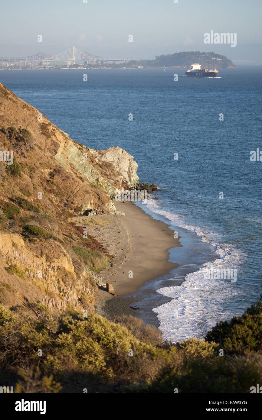 Beautiful Perle's Beach on Angel Island State Park in San Francisco Bay ...