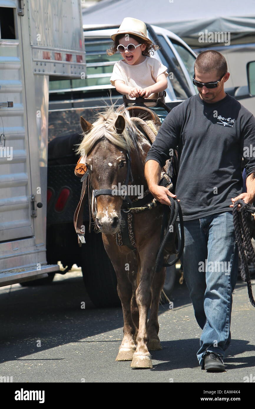 Rachel Zoe takes her sons to the Beverly Hills Farmers Market. Skyler ...