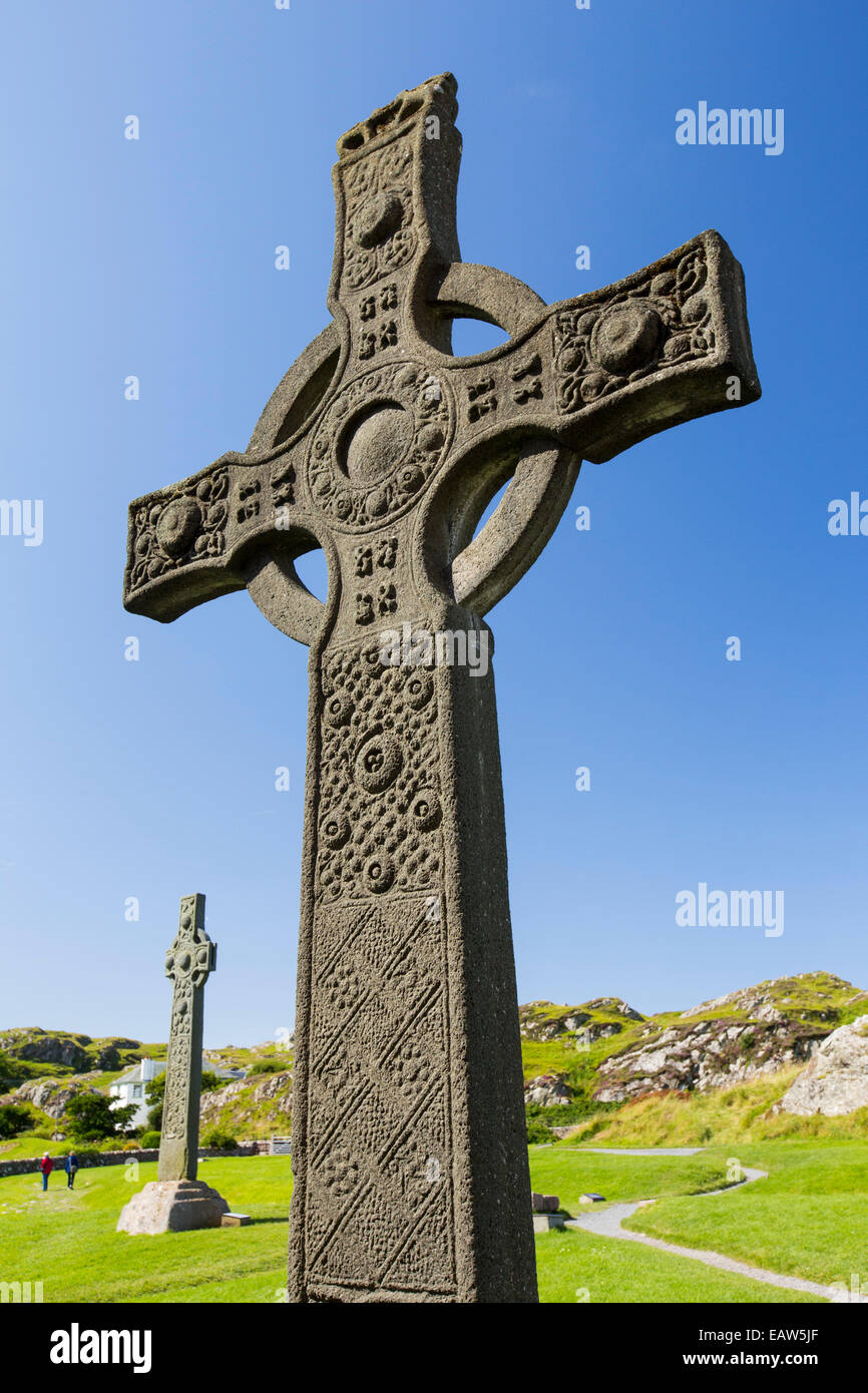 St John's Cross in the grounds of Iona Abbey, Iona, off mull, Scotland ...