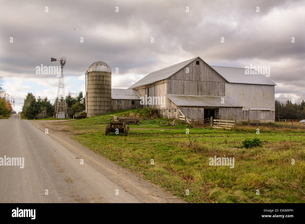 Barn on farm taken during hi-res stock photography and images - Alamy