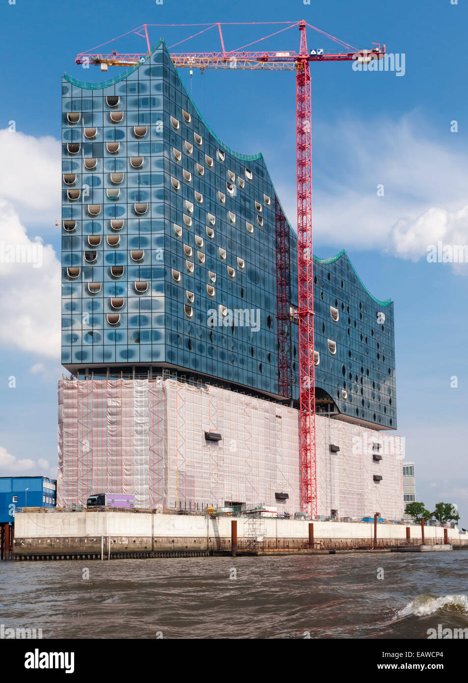 Construction site of the Elbphilharmonie, Hamburg's spectacular future ...