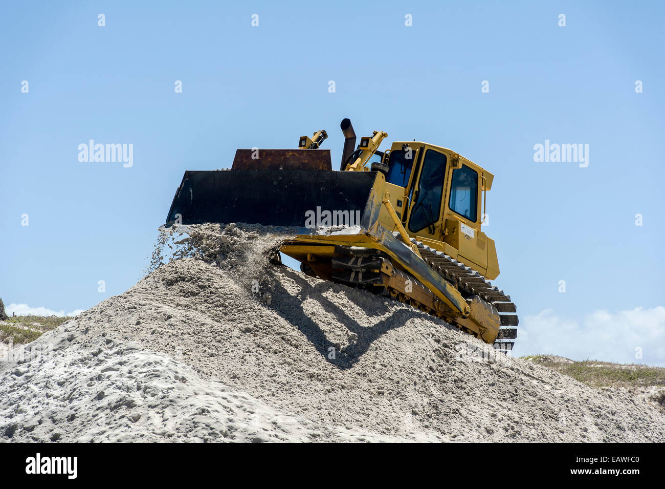 Prevent sand hi-res stock photography and images - Alamy