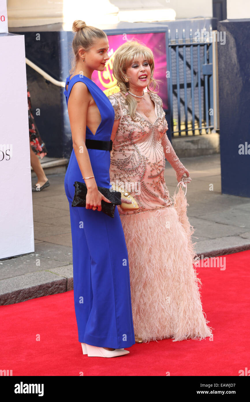 Sally farmiloe and jade farmiloe hi-res stock photography and images ...