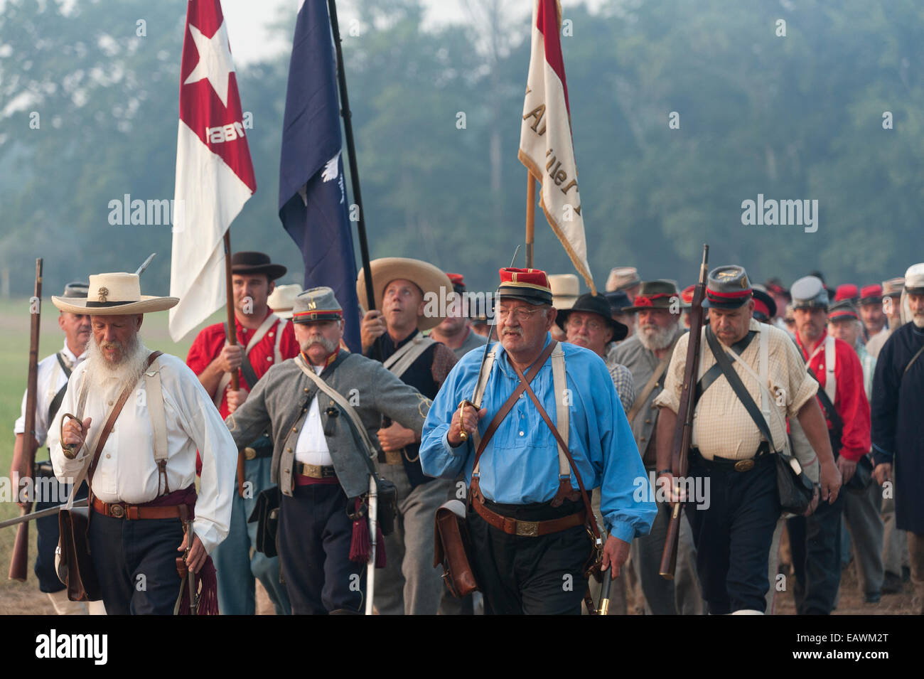 Civil war soldiers marching hi-res stock photography and images - Alamy