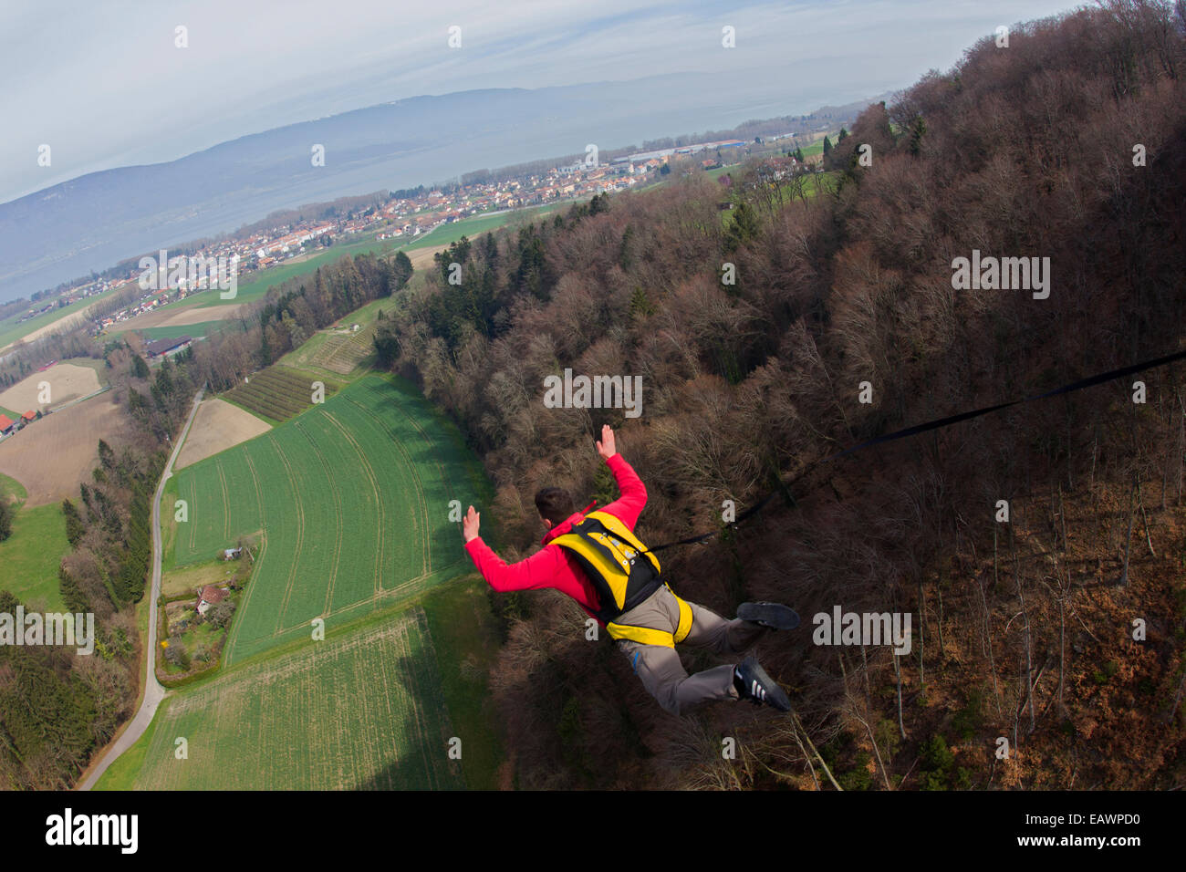 Static line parachute jump hi-res stock photography and images - Alamy