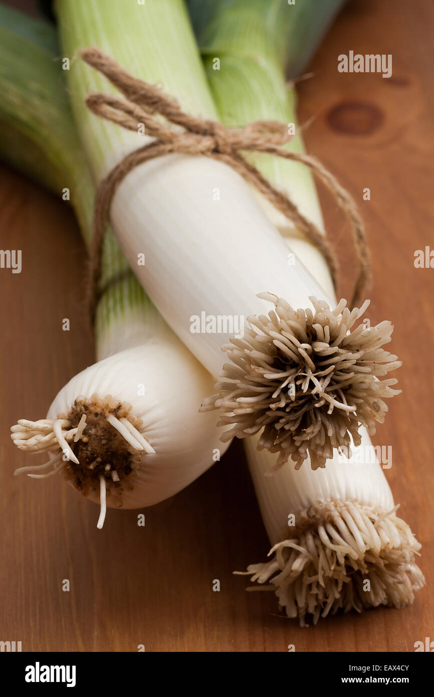 Fresh autumn leeks Stock Photo - Alamy