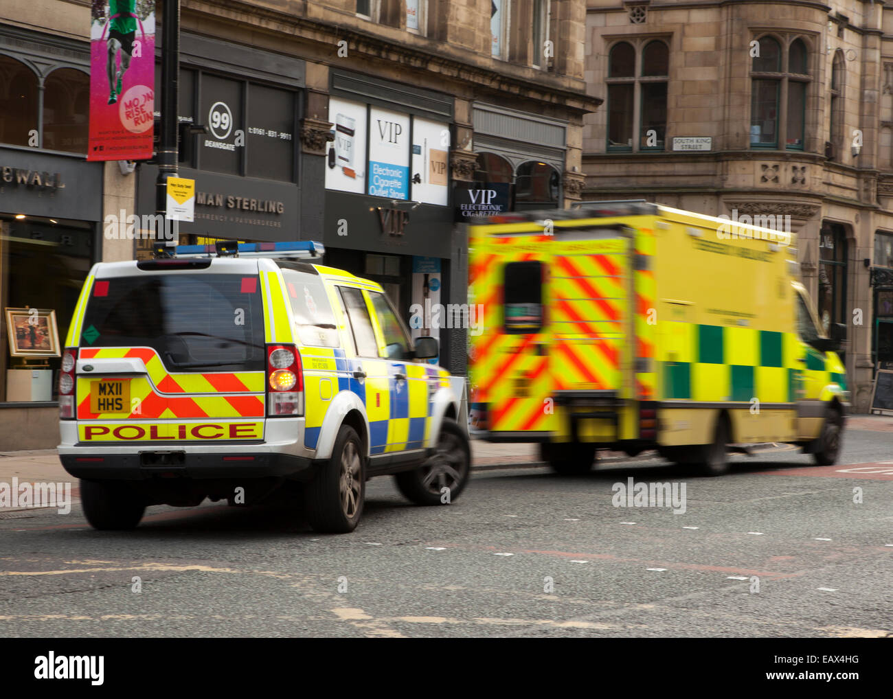 a ambulance medic paramedic emergency urgent healthcare first aid cpr ...