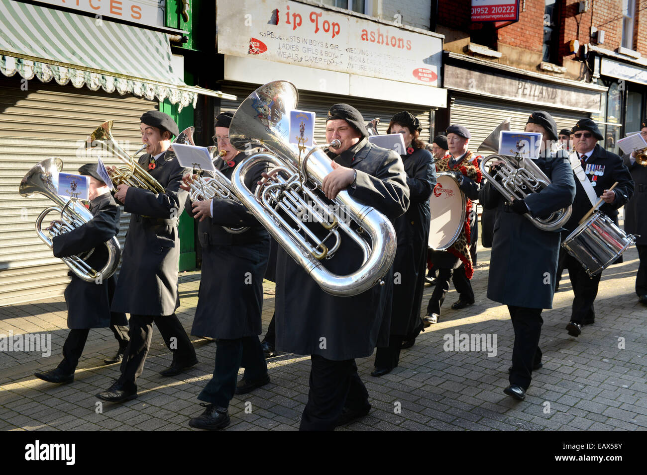 Brass band marching hi-res stock photography and images - Alamy
