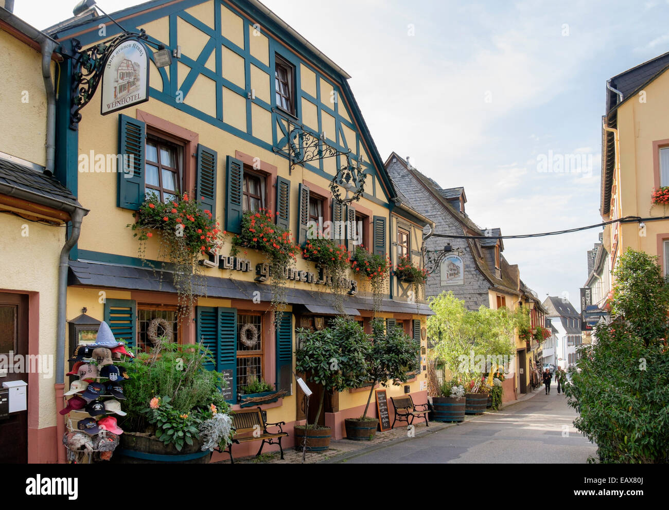 Rudesheim hi-res stock photography and images - Alamy