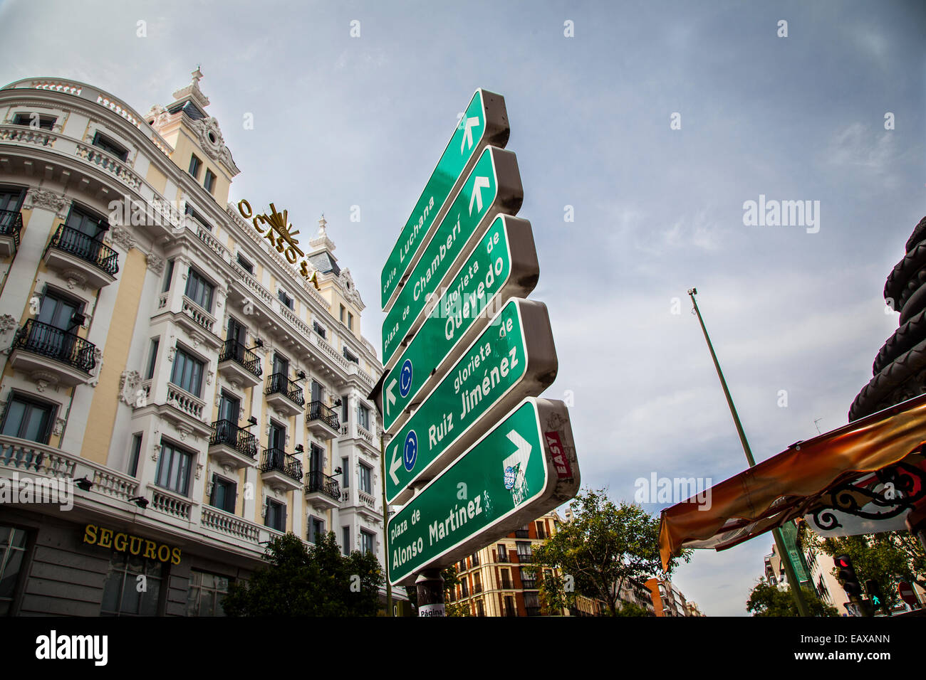 Sign signal europe spain hi-res stock photography and images - Alamy