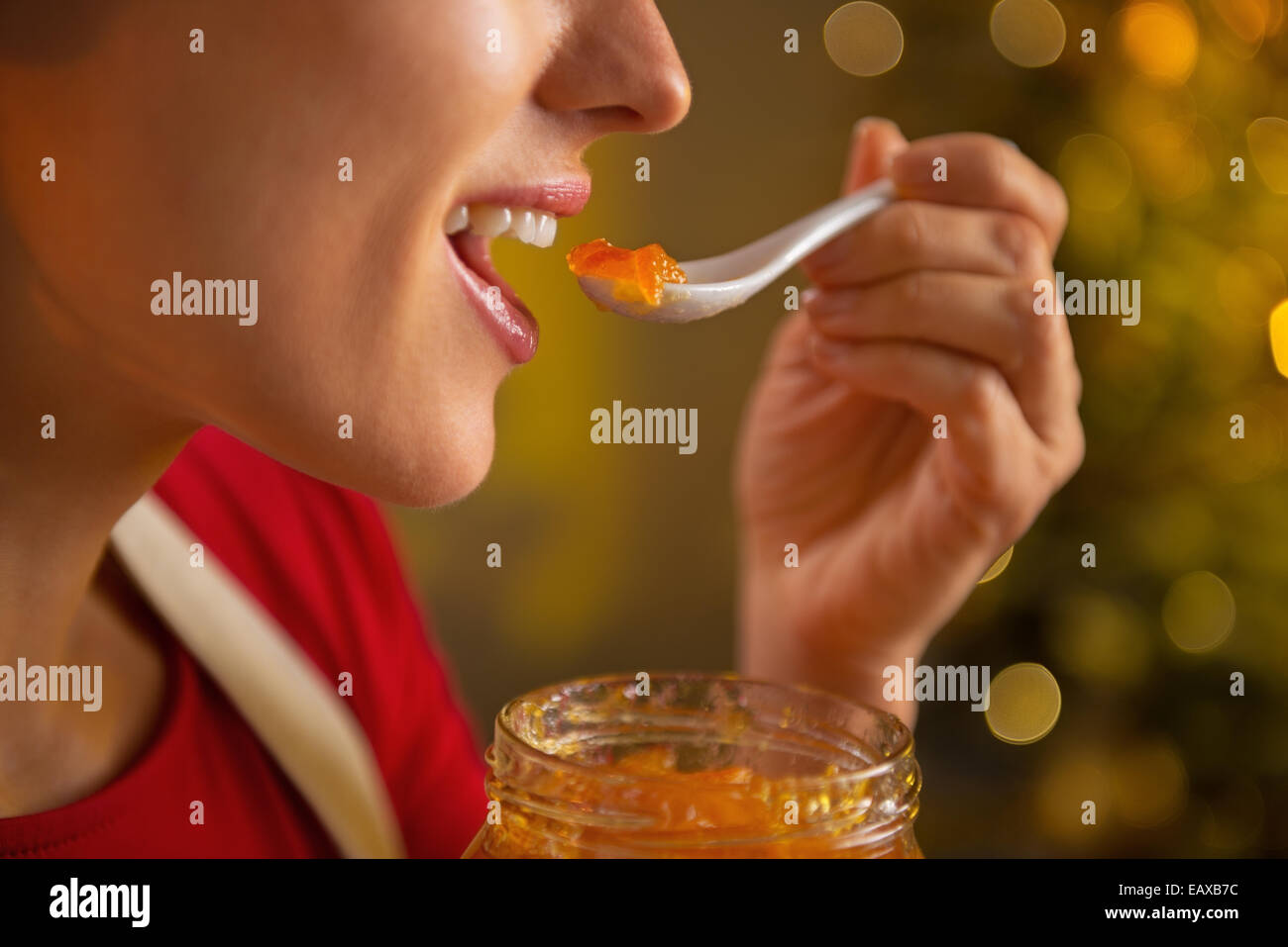 Jam cook woman hi-res stock photography and images - Alamy