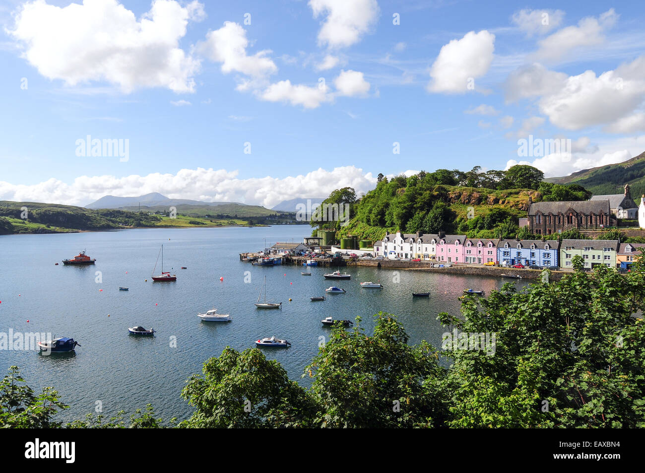 Portree Scotland High Resolution Stock Photography and Images - Alamy