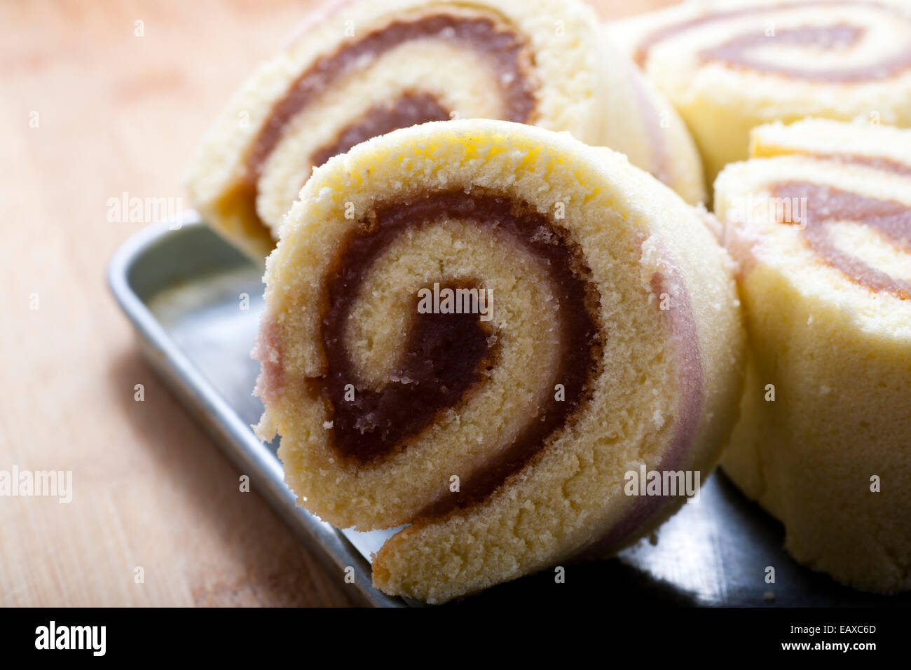 Sponge cake roll hi-res stock photography and images - Alamy
