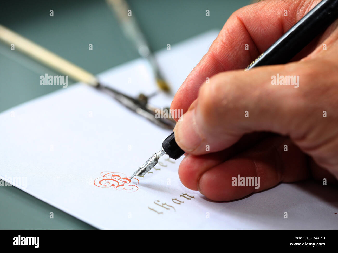Hand written quote Stock Photo - Alamy