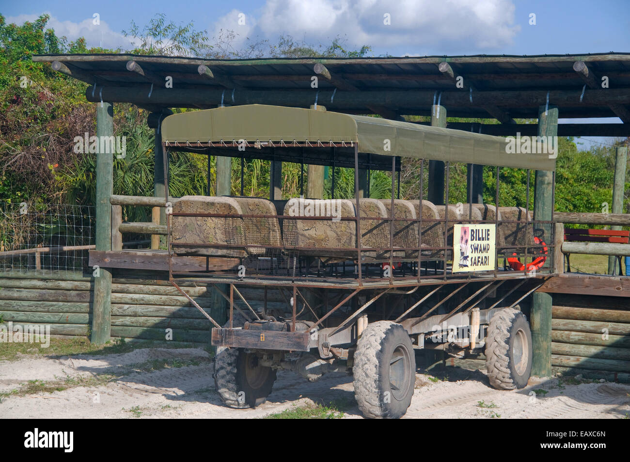 Swamp buggy hi-res stock photography and images - Alamy