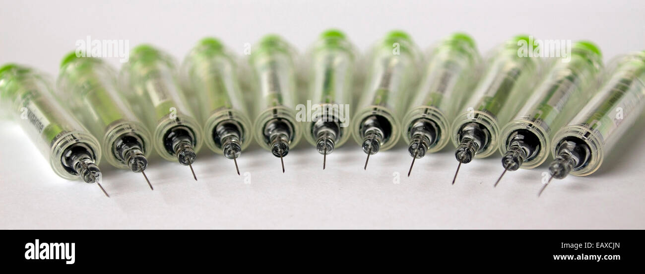 Green injections hi-res stock photography and images - Alamy