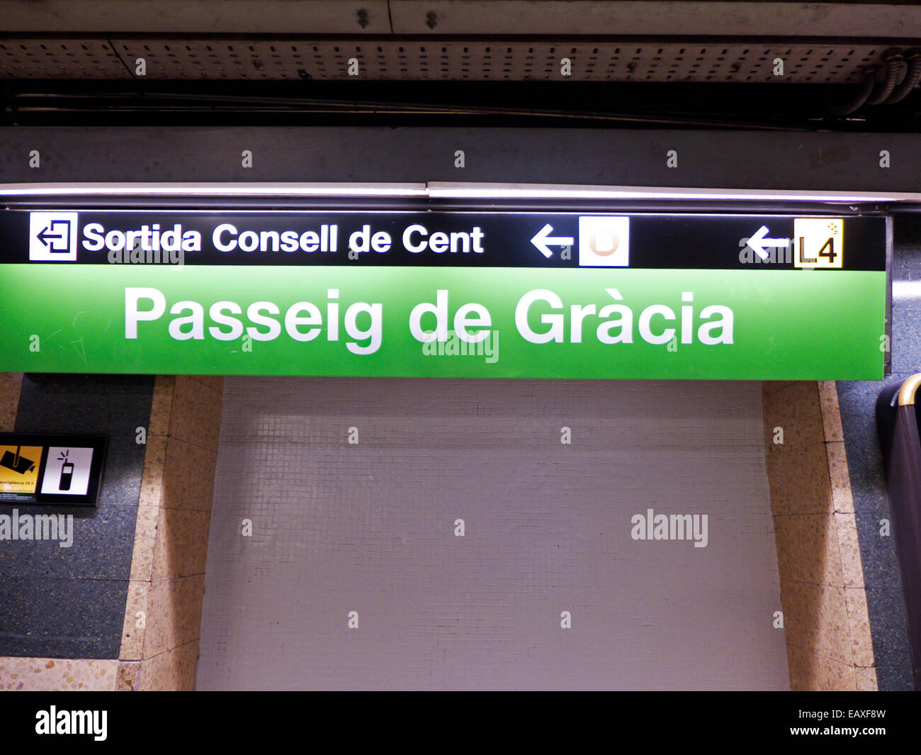 Spain Catalonia Barcelona Metro subway station Stock Photo - Alamy
