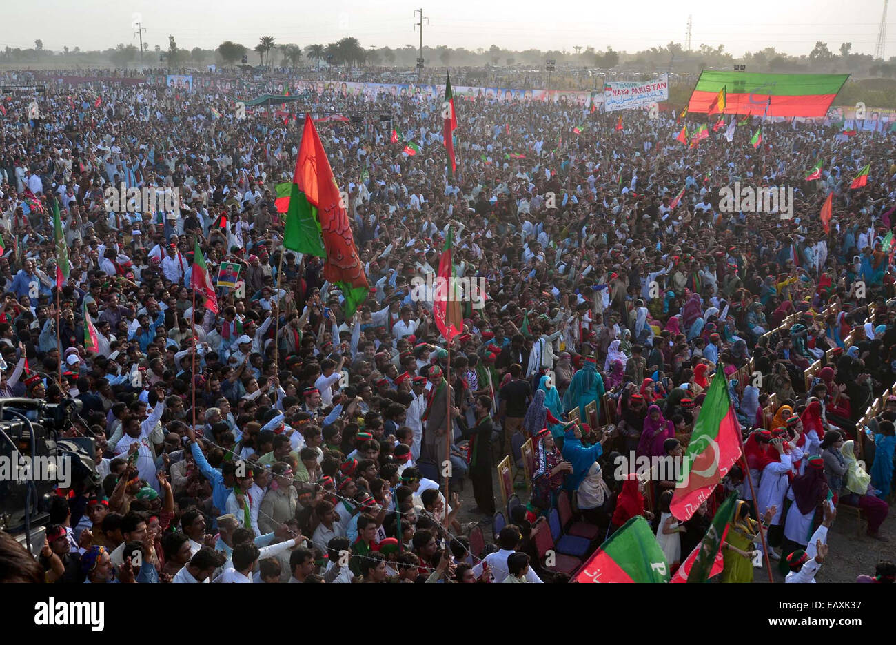 Large numbers of PTI supporters are listening speech of Imran Khan ...