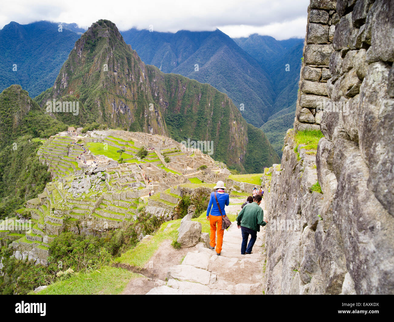The Incan ruins of Machu Picchu, with Huayna PIcchu rising in the ...