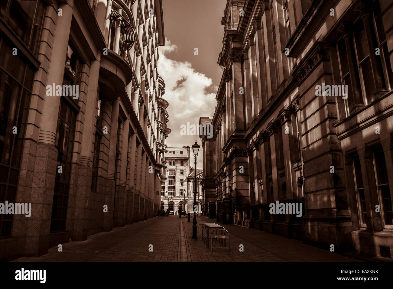 Victorian street hi-res stock photography and images - Alamy