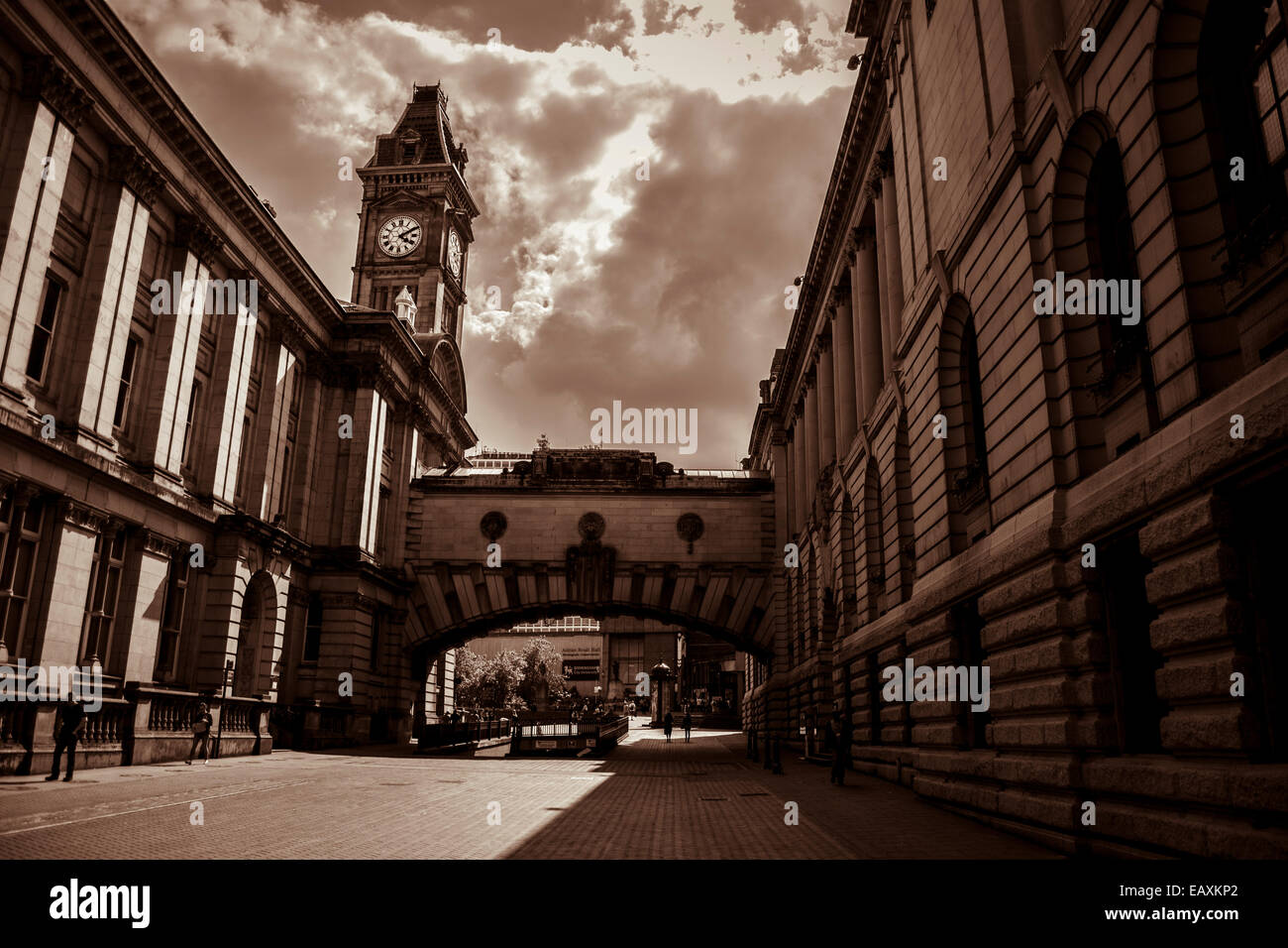 Victorian Town, spectacular architecture in a marvelous British city ...
