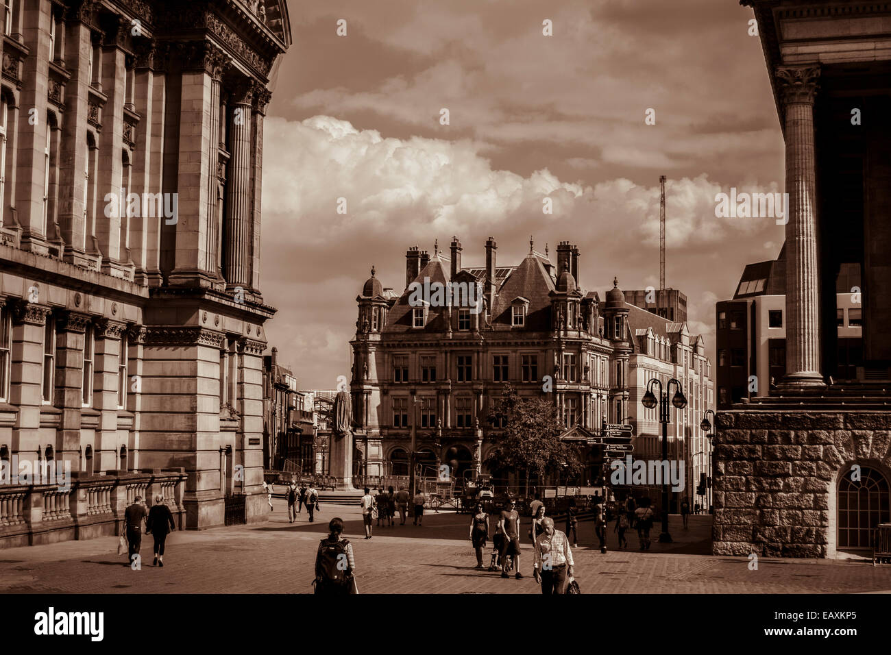 Spectacular Victorian Architecture, city life in a marvelous British ...