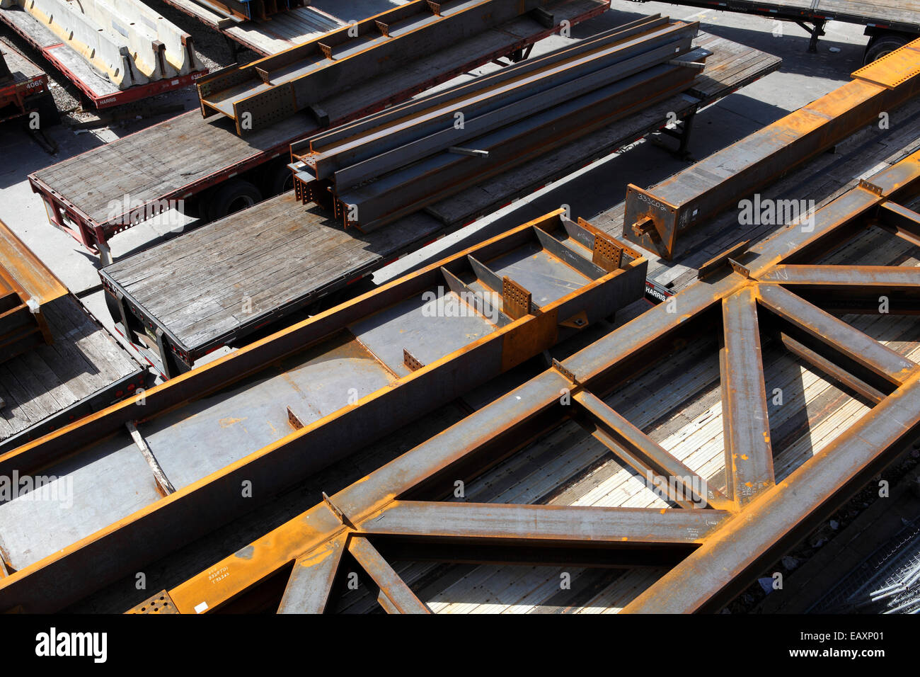 Steel frame beams hi-res stock photography and images - Alamy