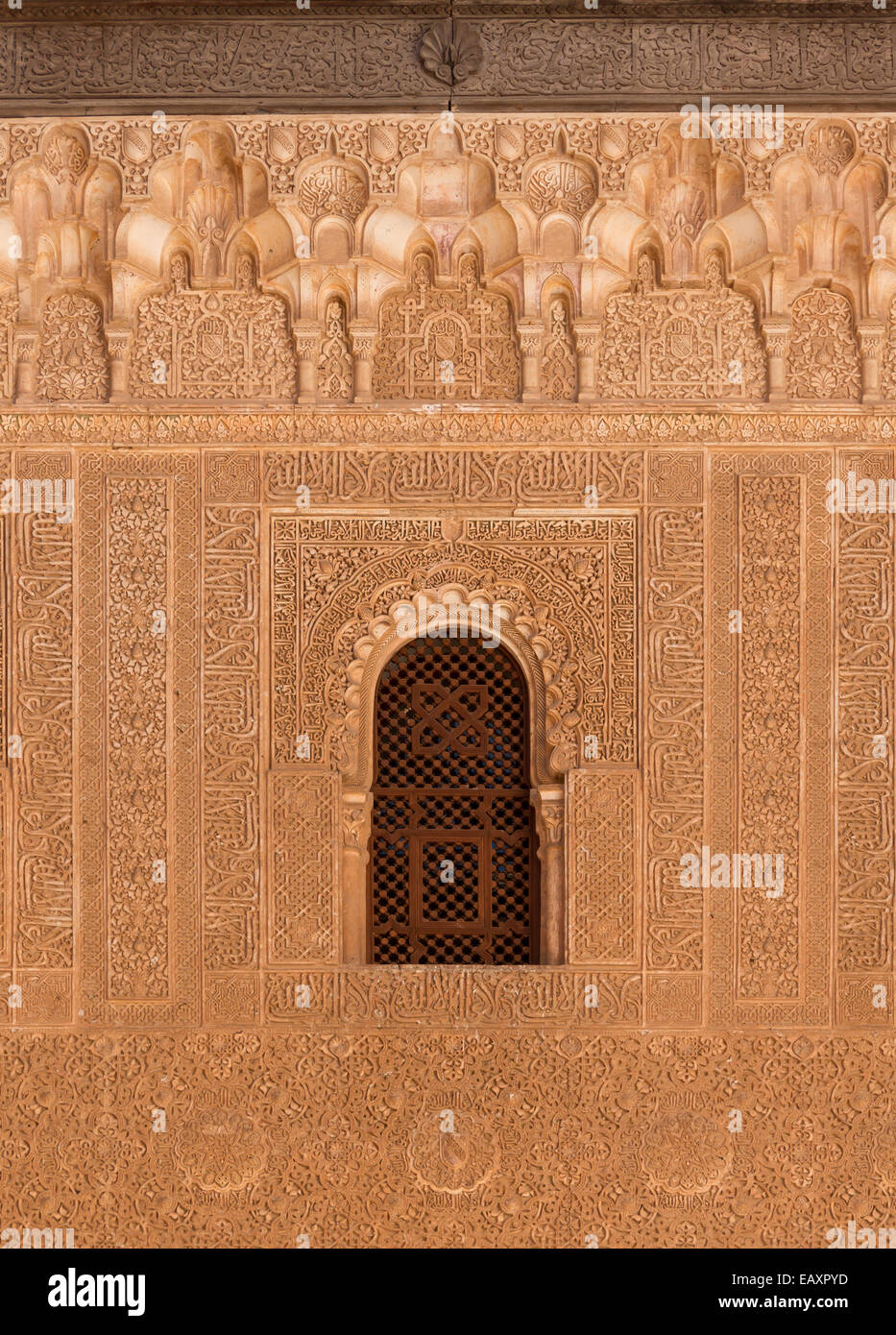 Window and stuccos nasrid motto hi-res stock photography and images - Alamy
