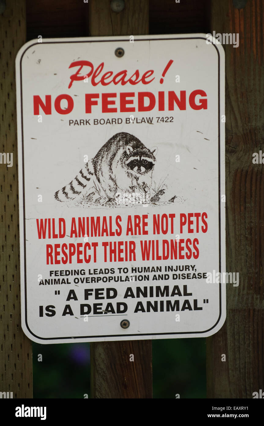Sign in Stanley Park, Vancouver to ask people not to feed wild animals ...