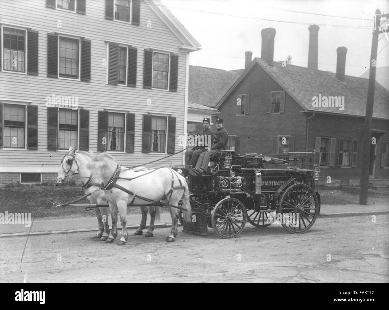 Horse drawn fire engine hi-res stock photography and images - Alamy