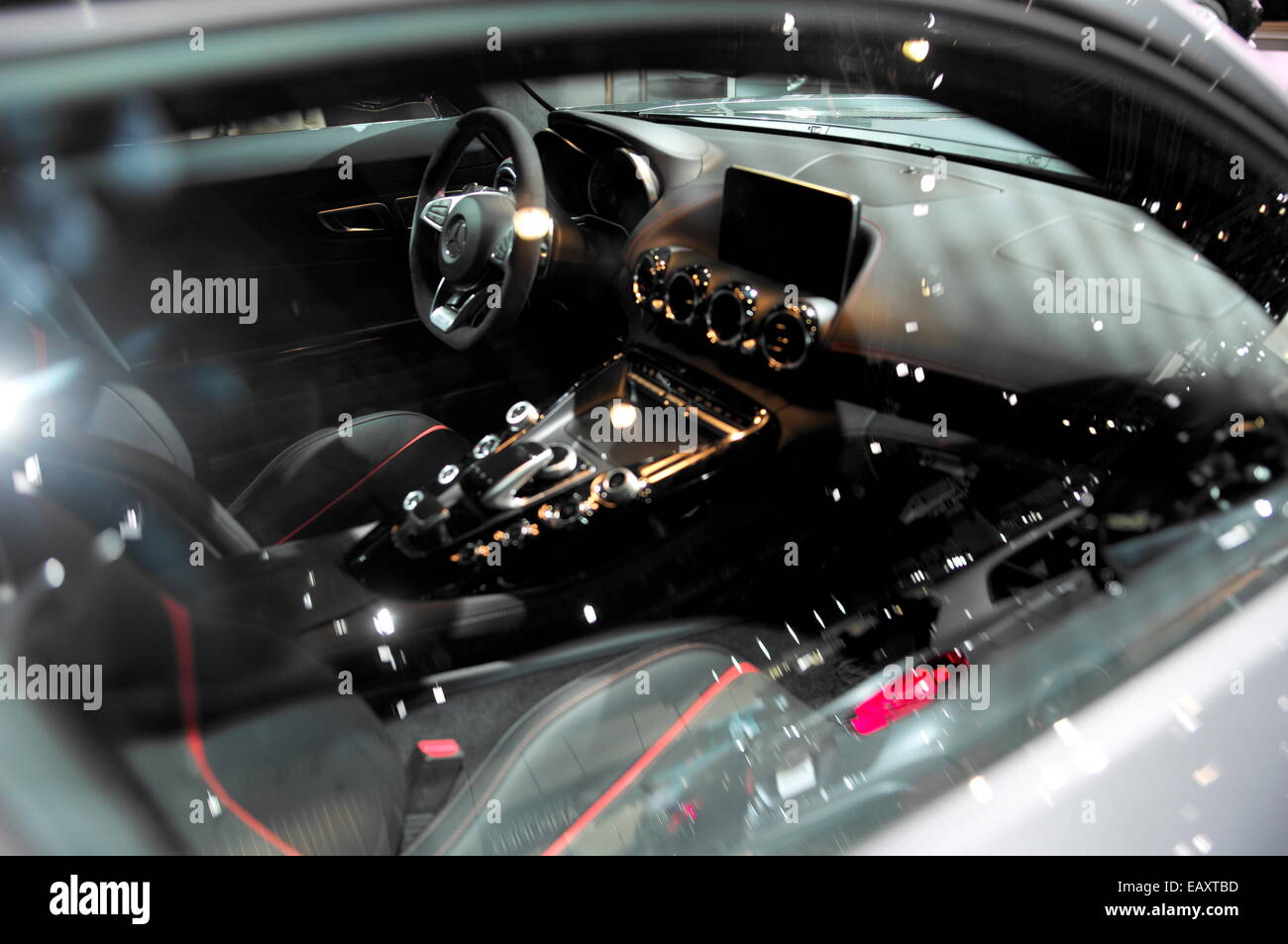 Fastback mercedes hi-res stock photography and images - Alamy