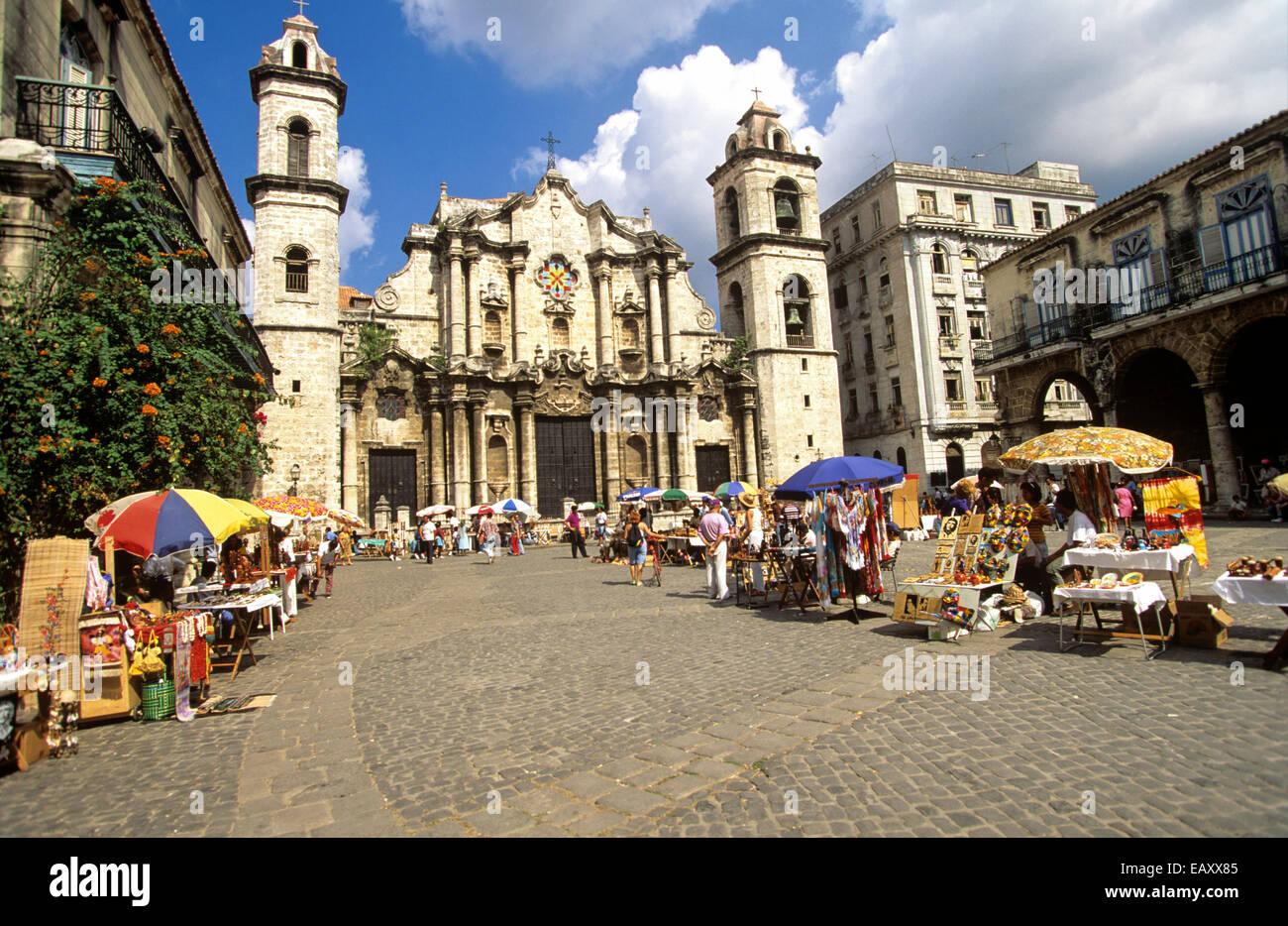 Plaza de la Catedral (Cathedral Square), Old Havana, Cuba, Caribbean ...