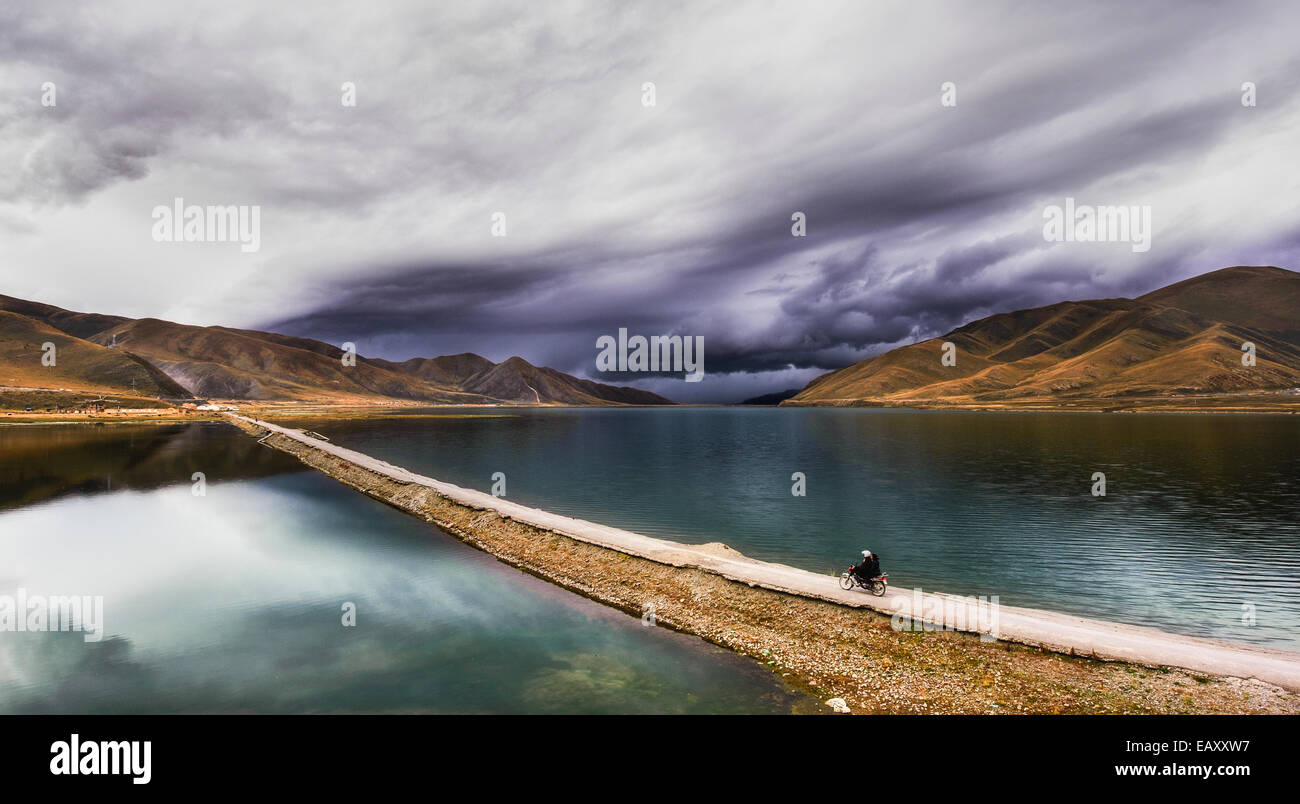 Reservoir on the Tibetan plateau, Sichuan province, China Stock Photo ...