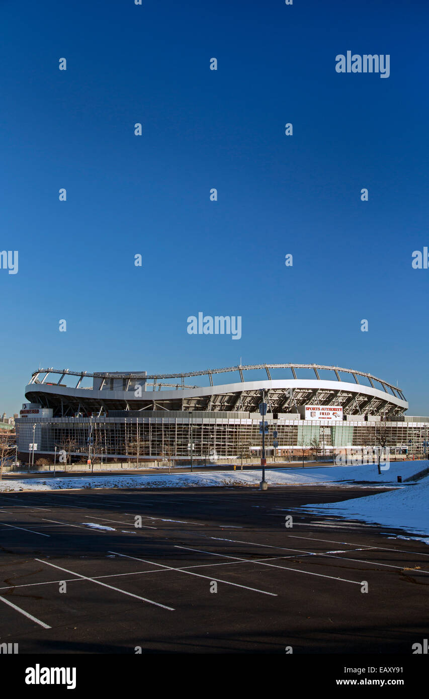 Mile high stadium hi-res stock photography and images - Alamy