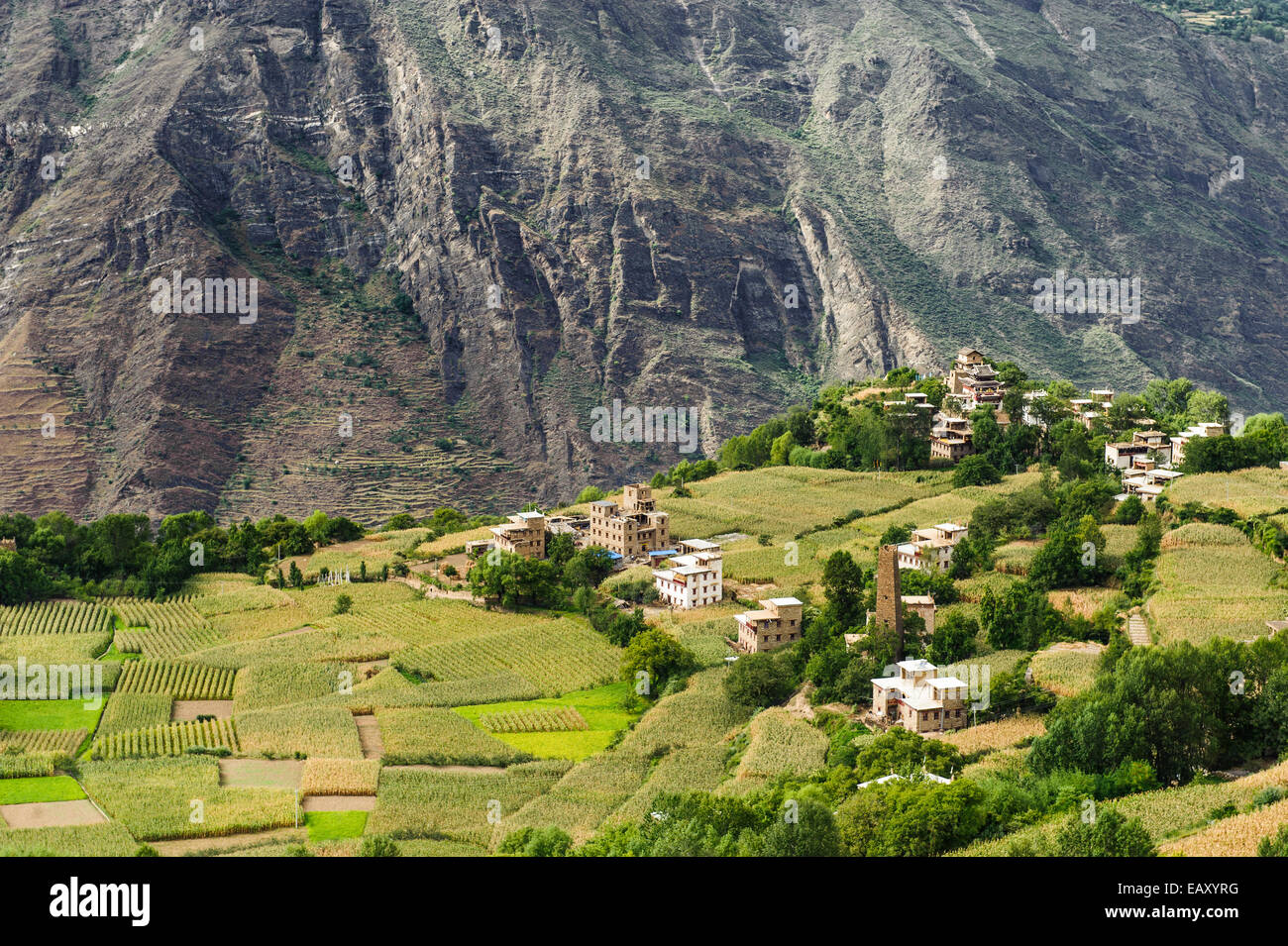 Tibetan village of Danba, Sichuan Province, China Stock Photo - Alamy