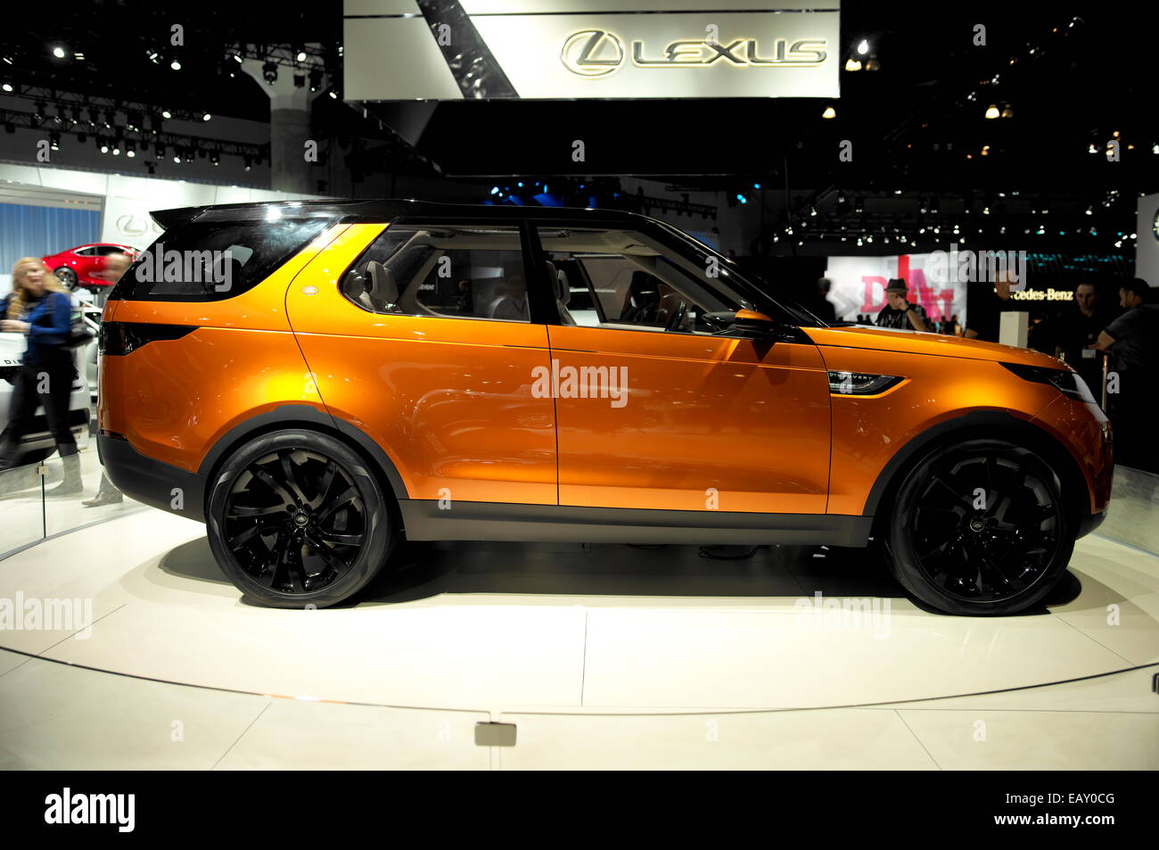Range Rover Discovery Vision Concept at the LA Auto Show Credit: J ...