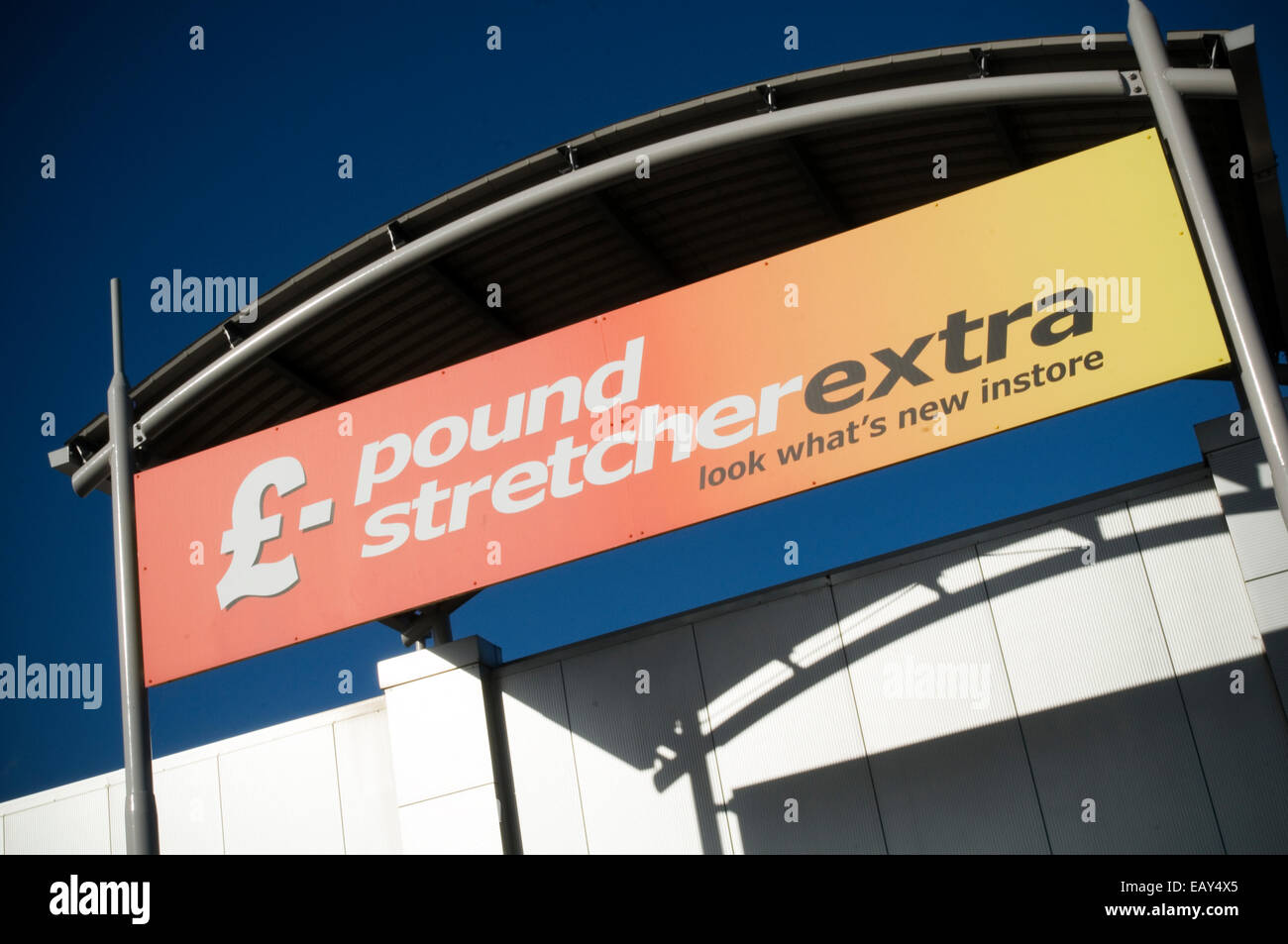 Pound stretcher hi-res stock photography and images - Alamy